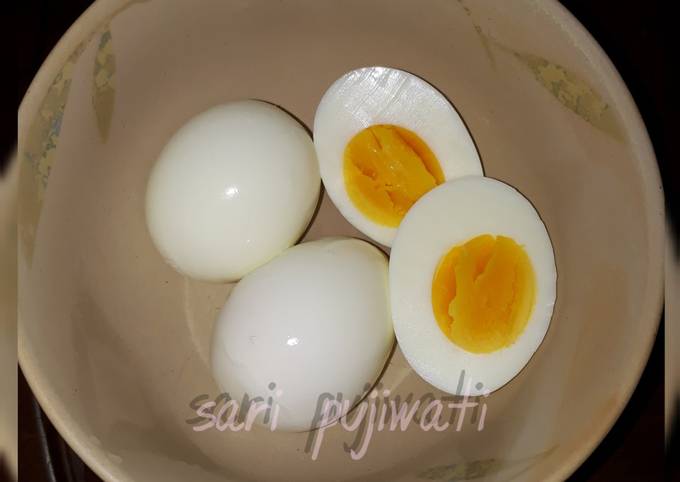 Resep Telor Rebus yg Enak dan cantik oleh Sari Milly - Cookpad