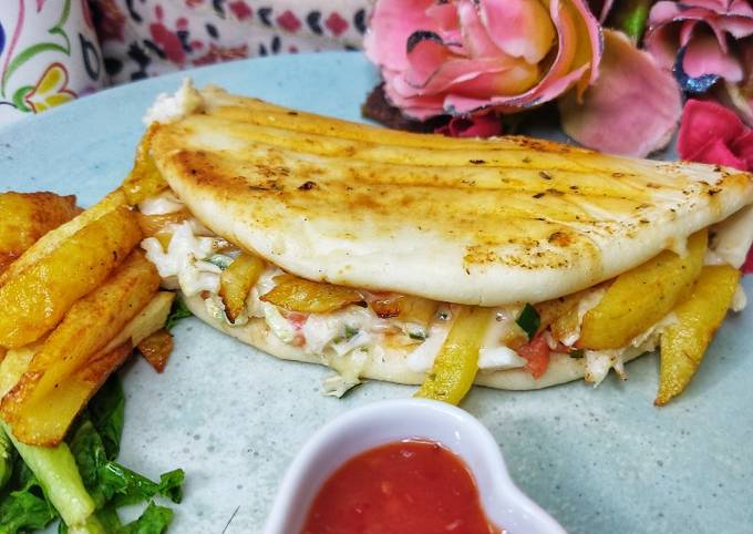 Cheesy Fries wraps Recipe by Areeba Masroor - Cookpad