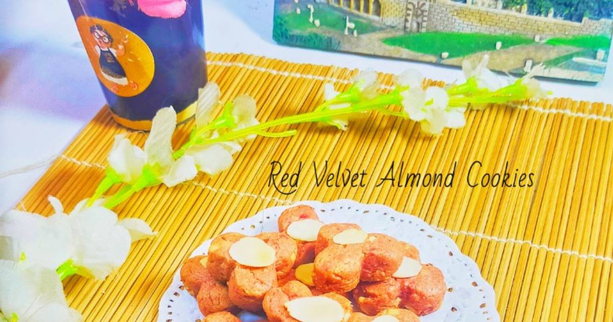 Resep Red Velvet Almond Cookies s oleh Chiensyn Kuliner - Cookpad