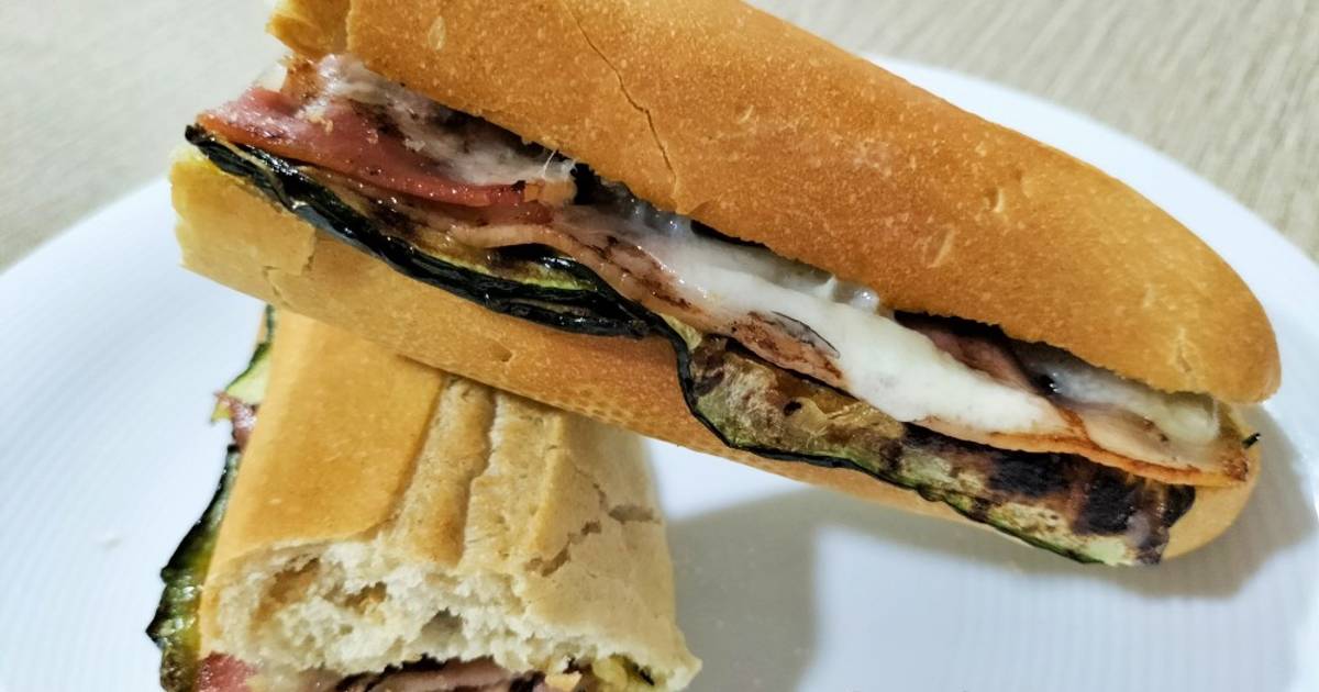 Bocadillo número 3 (calabacín, bacon y queso) Receta de Encar- Cookpad