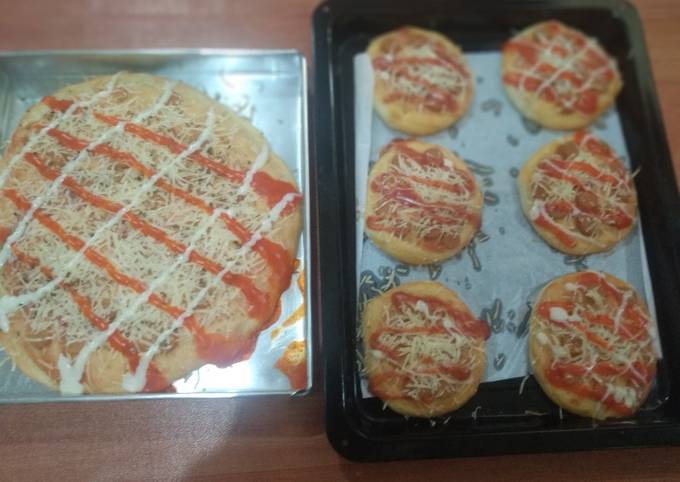 Resep Roti pizza oleh Dapur mama - Cookpad