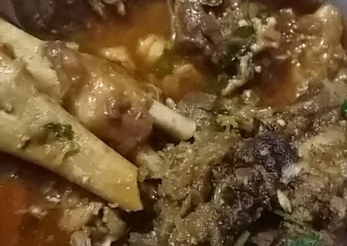 Mutton paya sere maghaz Recipe by Fatima Saleem - Cookpad