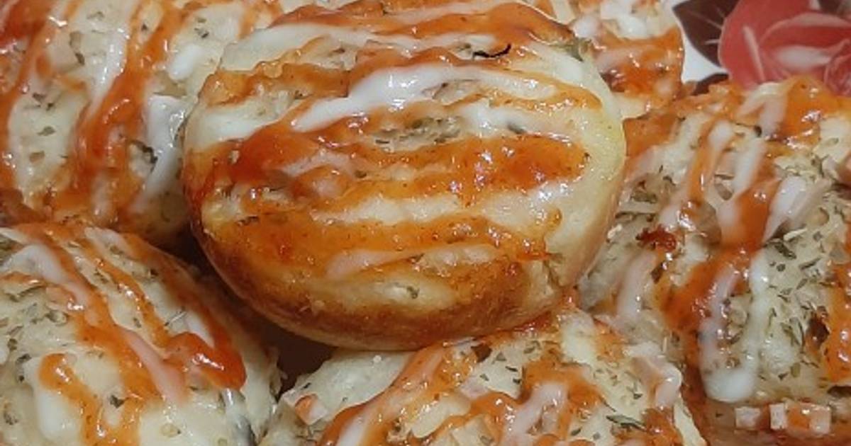 Resep Pizza mini pake cetakan martabak mini oleh churnia - Cookpad