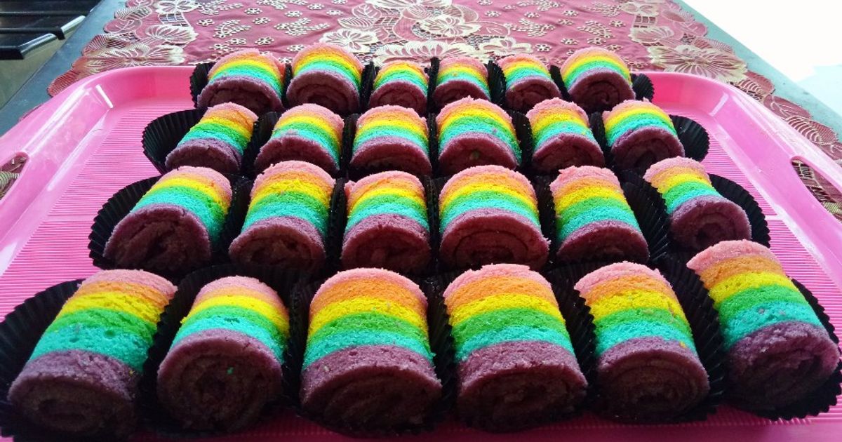 Resep bolu rainbow gulung kukus rumahan enak dan mudah - Cookpad