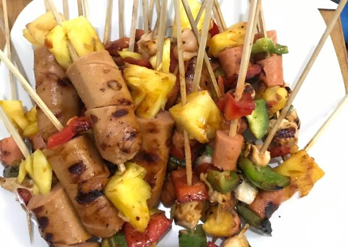 Resep Sate Sosis dan Ayam BBQ oleh Arinda Mentari Putri - Cookpad