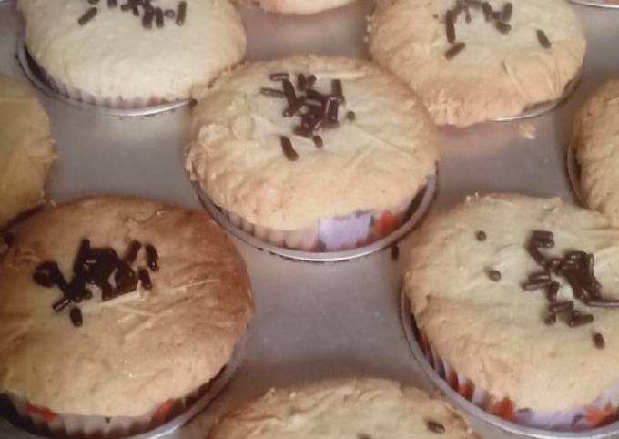 Resep Bolu kelapa cup oleh Anis Rizky - Cookpad