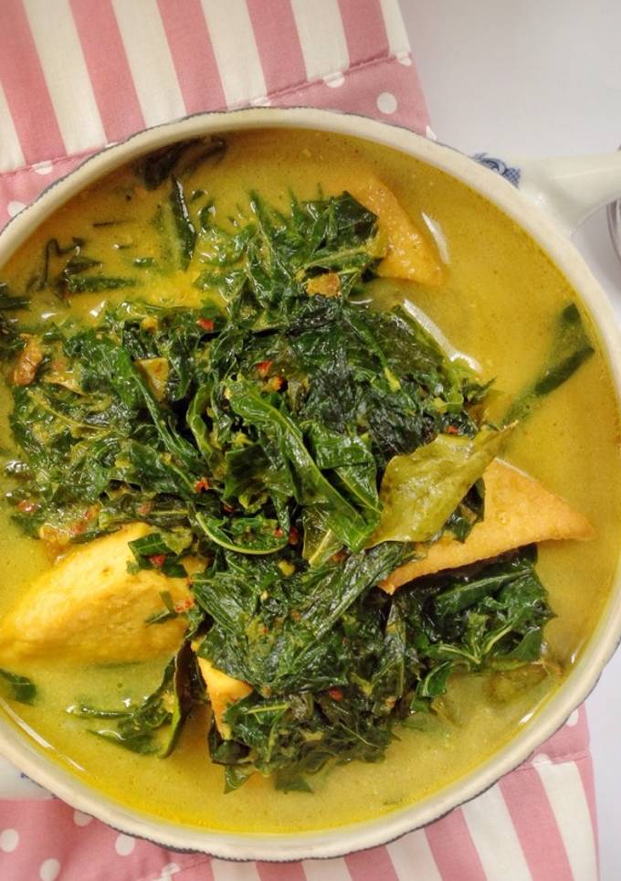 Resep Gulai daun singkong tahu oleh Dapoer sriwidi - Cookpad