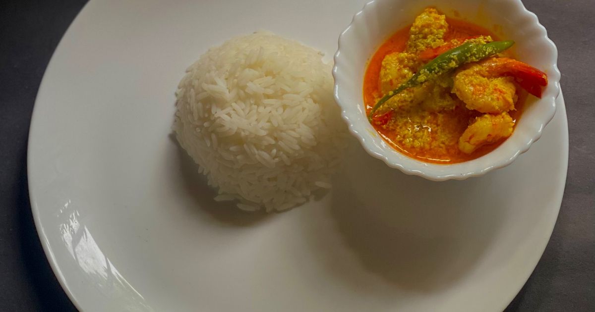 Chingri Malaikari / Prawn Malaikari Bengali Style Recipe by Madhumita ...