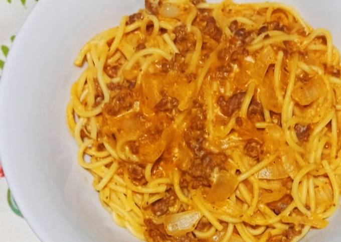 Resep Creamy spaghetti bolognaise oleh Mami Thea - Cookpad