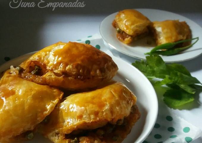 Resep Puff Pastry Tuna Empanadas Oleh Izzahan Cookpad
