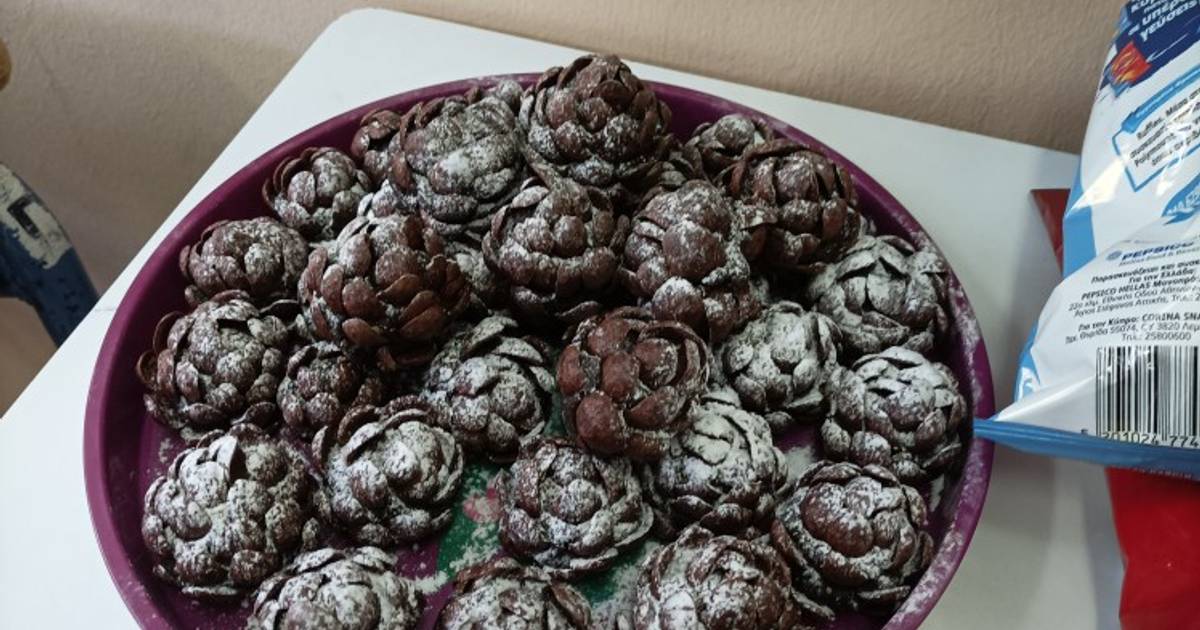 9 εύκολες και νόστιμες σπιτικές συνταγές για σοκολατένια κουκουνάρια ...