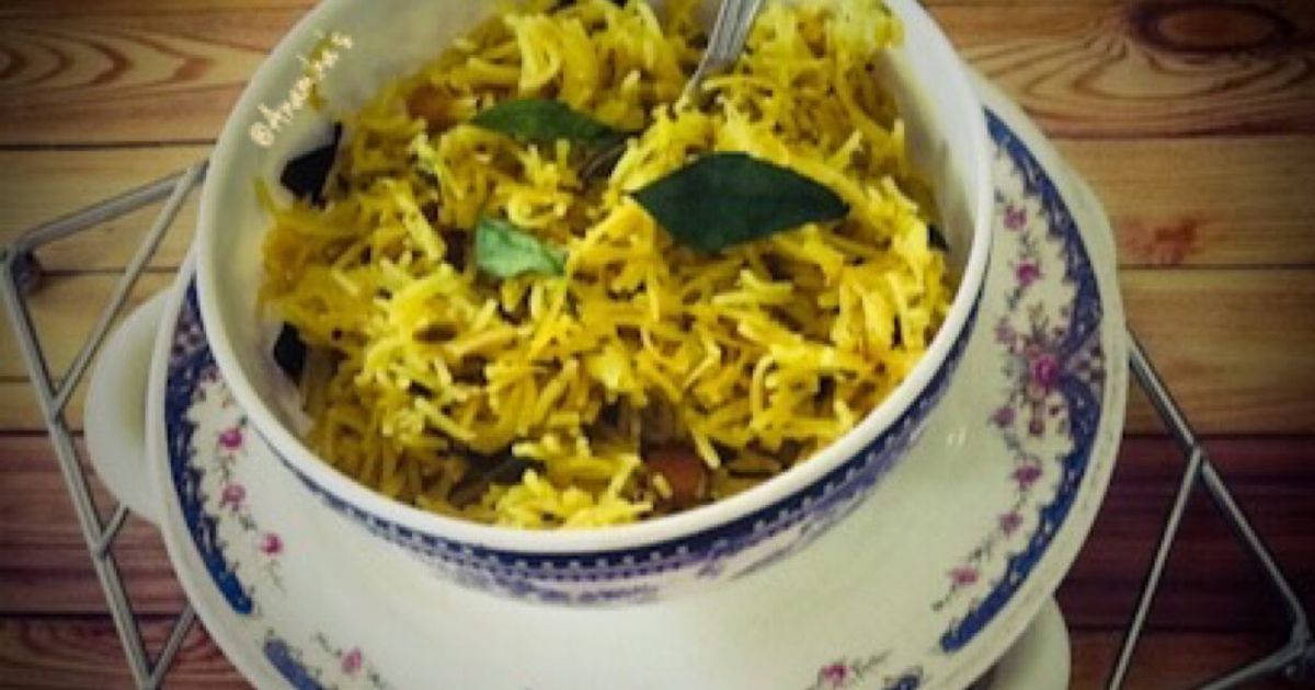 Lemon Vermicelli/Sevaiyan Upma In 10 Mins Recipe by Anamika Banerjee ...