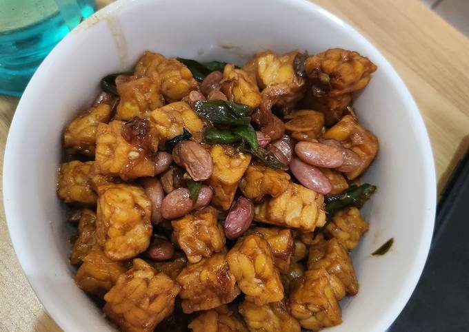 Resep Tempe kacang merah sambel ijo oleh Maya Pratiwi - Cookpad
