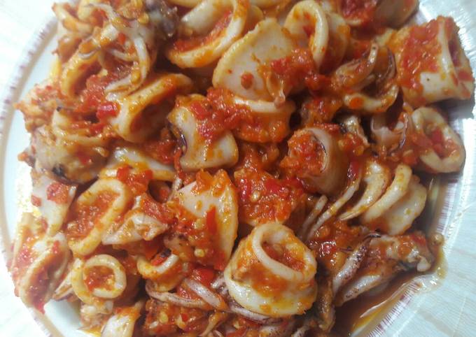 Resep Cumi balado keto friendly oleh titinsirait - Cookpad