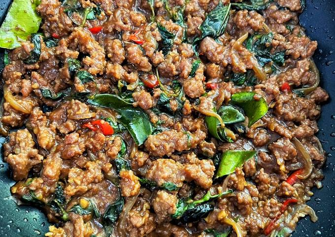 Resep Beef Basil ala Thai / Pad Ka Prao oleh Aqmarina Vaharani - Cookpad