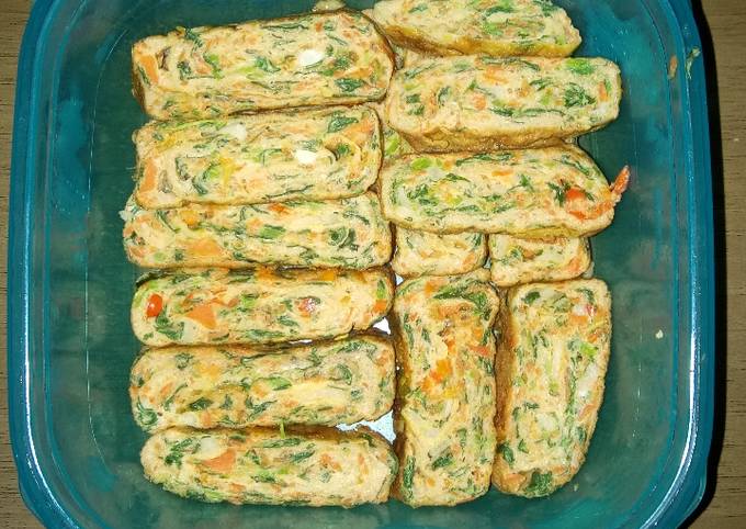 Resep Omelet telur bayam wortel ala jepang oleh Rani Apriari - Cookpad
