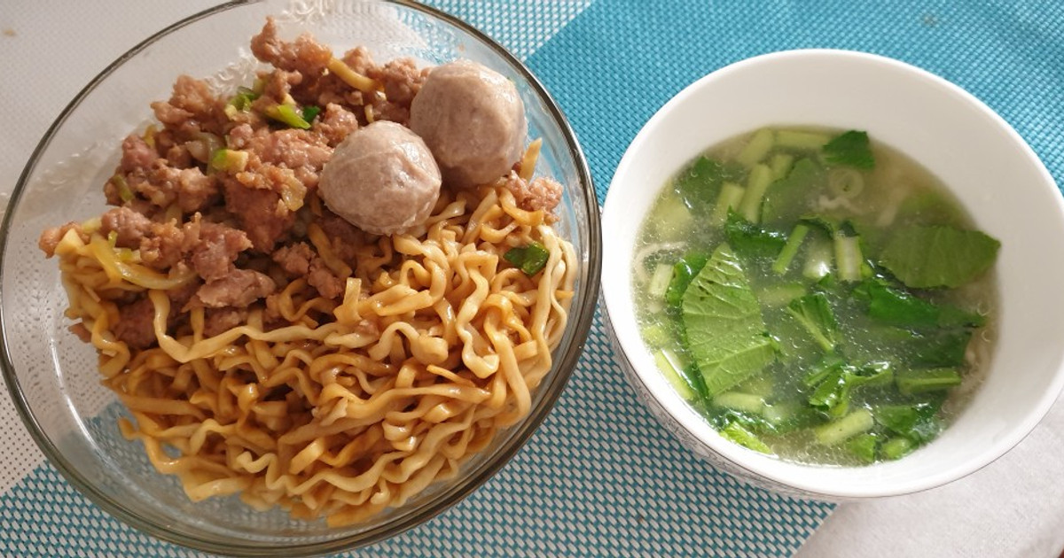 Resep Mie Ayam/Babi Homemade oleh Freda Halim - Cookpad