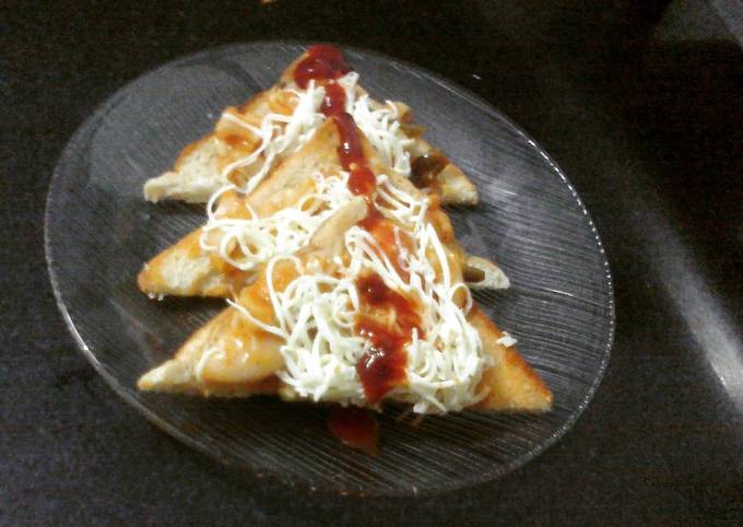Pasta Toast Recipe by Arachana Suraj Khandelwal - Cookpad
