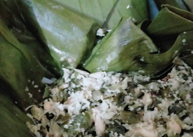 Resep Botok daun bawang merah oleh Erica Christina - Cookpad