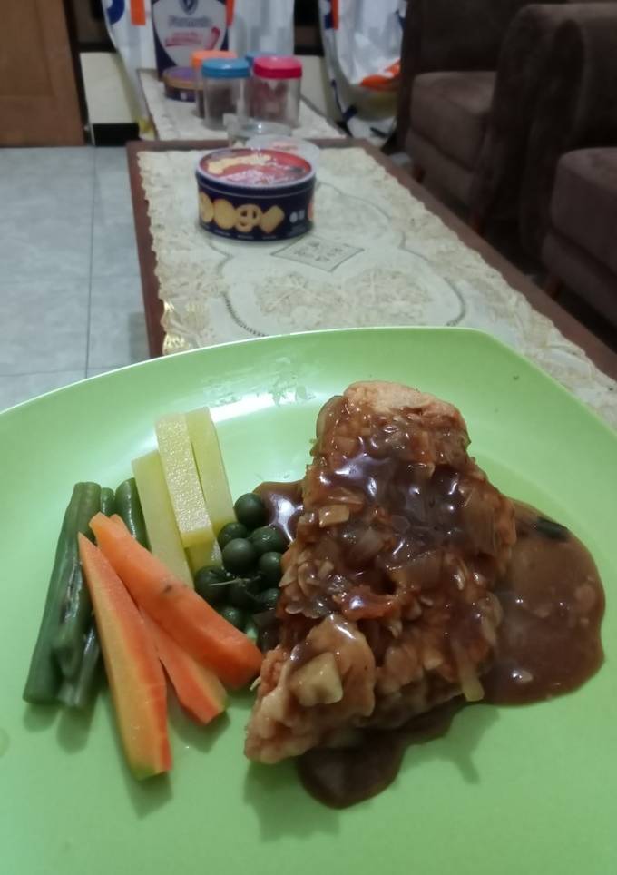 Resep 8. Chicken steak saos teriyaki oleh Devi - Cookpad