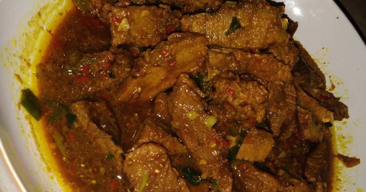 Resep Semur Sapi kecap oleh Selvy N. Hasanah - Cookpad