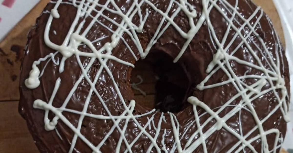 Torta de chocolate húmeda Receta de Laura Pisoni- Cookpad