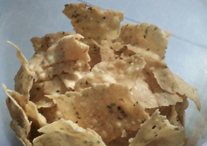 Resep Kue Bawang Crispy oleh Siti Fatimah - Cookpad