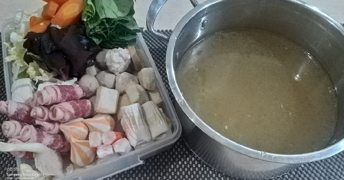 Resep Steamboat Kuah Kaldu Ayam oleh Dapoer Rowoel - Cookpad