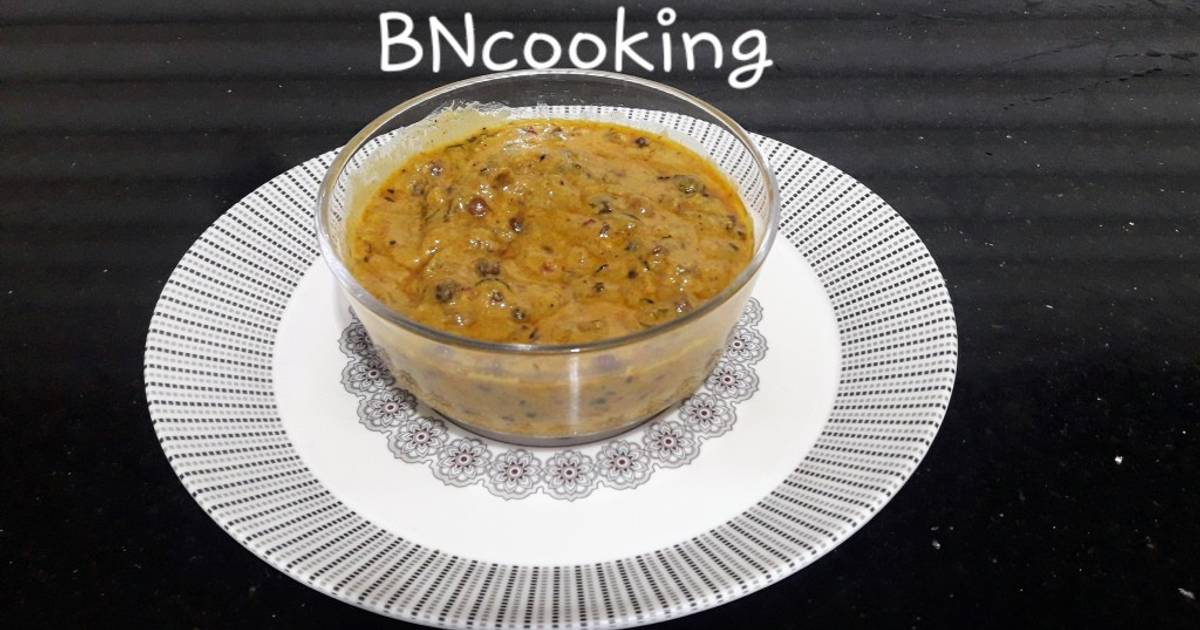 Spicy Curry cholay Recipe by Mrs.Naveed - Cookpad