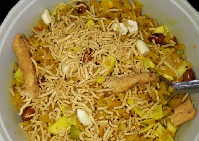 Veg poha Recipe by Pr@gn@ - Cookpad