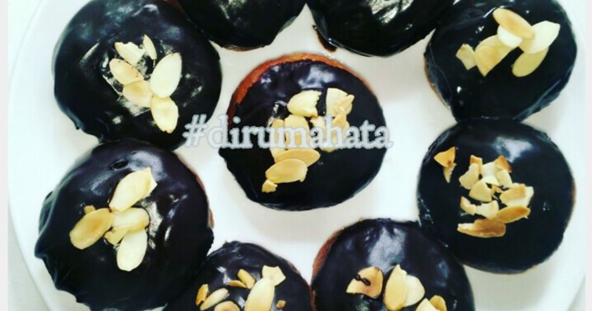 Resep Donat Coklat Almond oleh #dirumahata - Cookpad