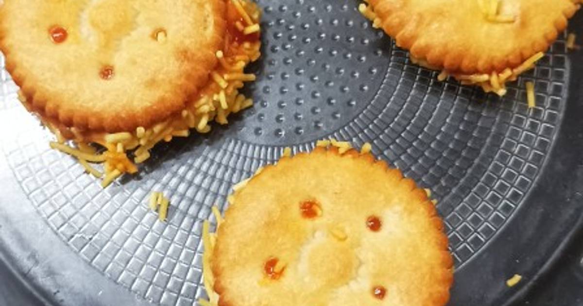 Cheese monaco sandwich Recipe by Dream Thakrar - Cookpad