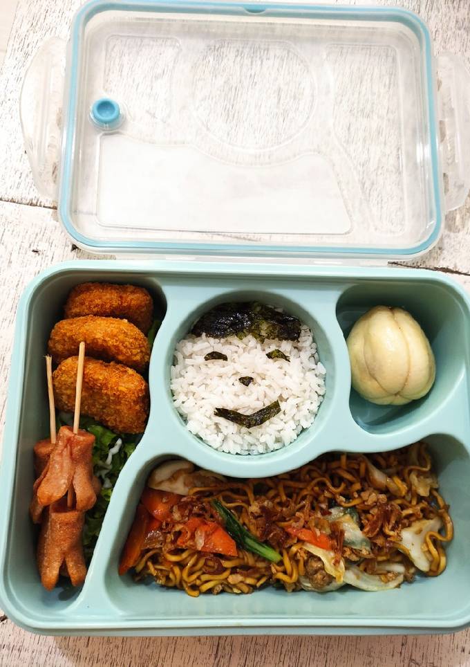 Resep Bekal Maksi Anak (Nasi Karakter, Mie Goreng Jawa, Sate Sosis ...