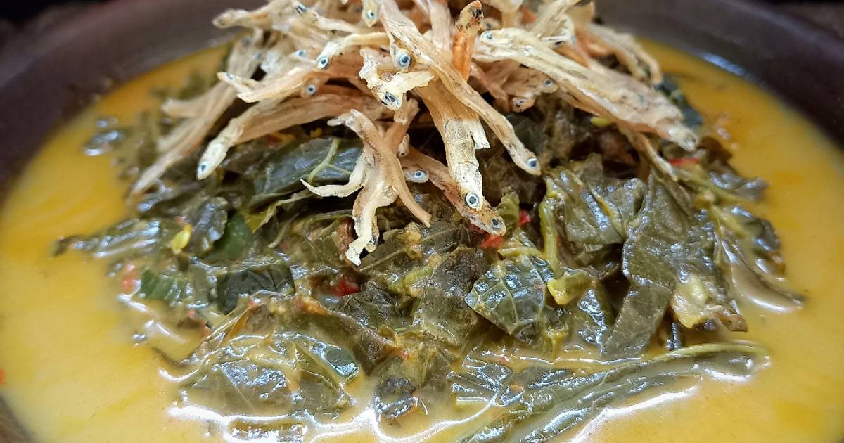 Resep Gulai Daun Singkong, Daun Pepaya dan Teri oleh Binti Sae - Cookpad