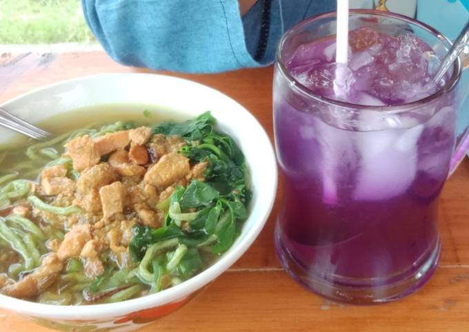 Resep Es bunga Telang jeruk nipis oleh EciYessy - Cookpad