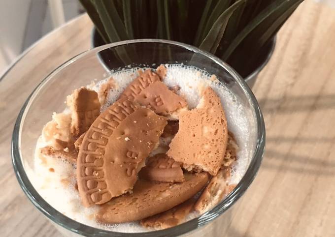 Resep Es Susu Biskuit Regal oleh cekeupow - Cookpad