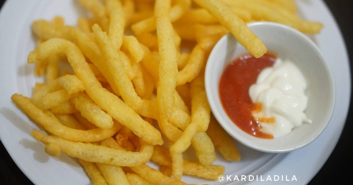 Resep Cheesy Long Fries [ French fries homemade] oleh Dilla - Cookpad
