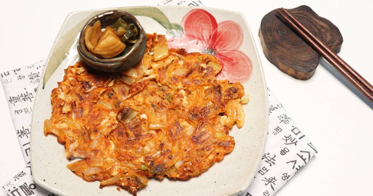 Resep Kimchi jeon. Rahasia pancake kimchinya Korea oleh Irene - Cookpad