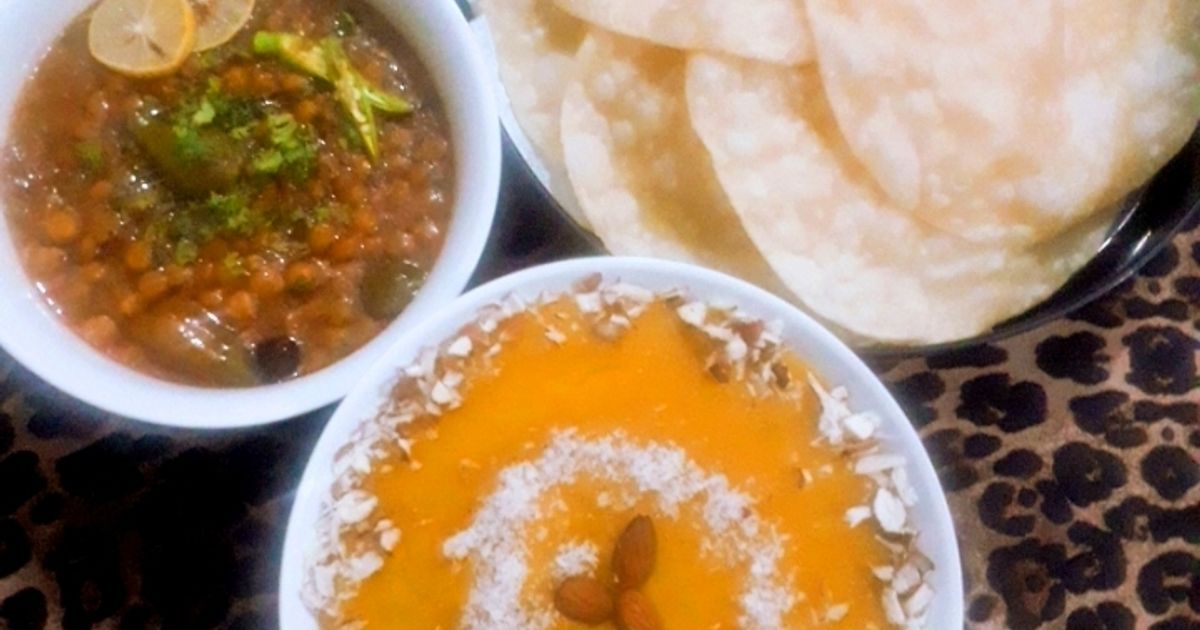 Halwah Puri With Choly Gravy Recipe by Mahnoor Musfira - Cookpad