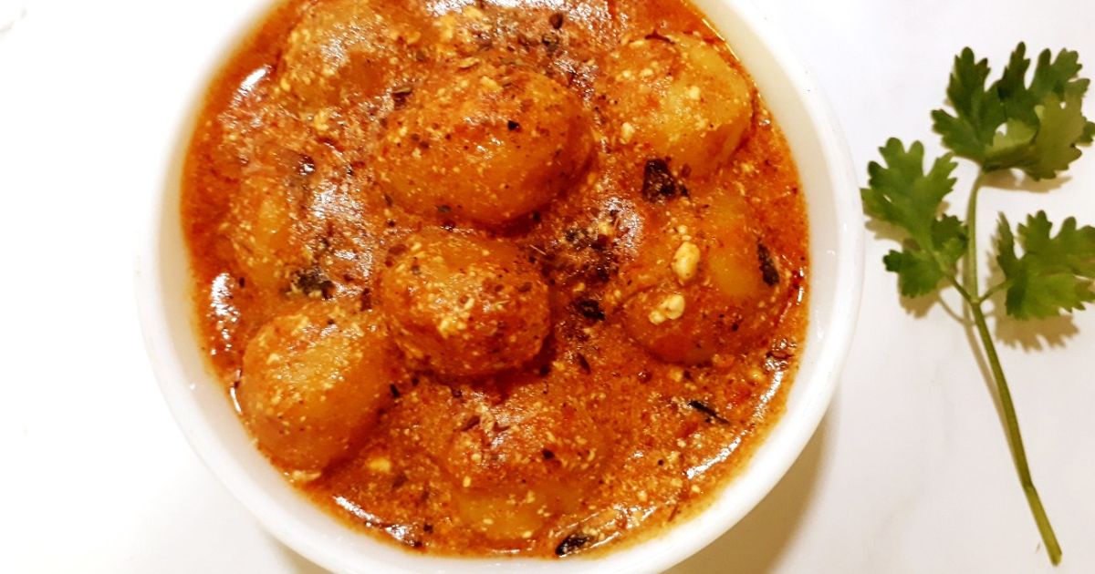 Panch Phoron Potato Tomato Curry Recipe by Madhu Bindra - Cookpad