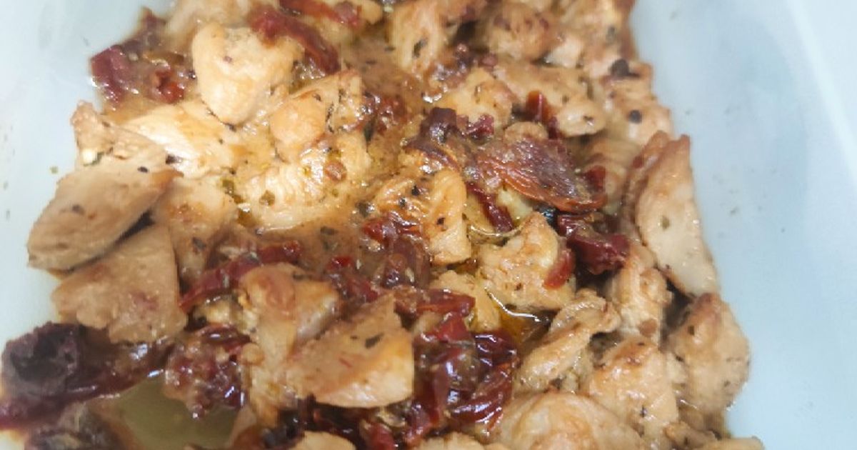 Τηγανιά κοτόπουλο με λιαστή ντομάτα και φέτα Συνταγή από τον/την ...