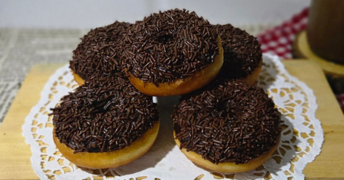 Resep donat tepung topping meses rumahan enak dan mudah - Cookpad