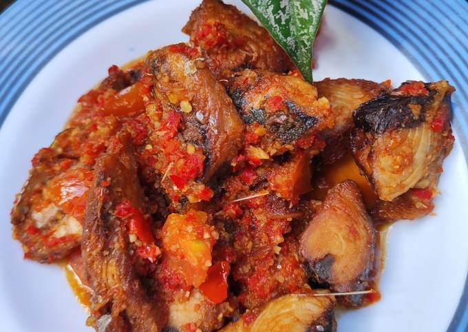 Resep Pindang bumbu tomat oleh Ni Luh Putu Siska - Cookpad