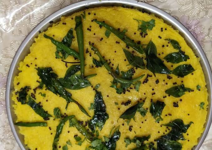 Dokhla Recipe by Manjulika Asthana - Cookpad