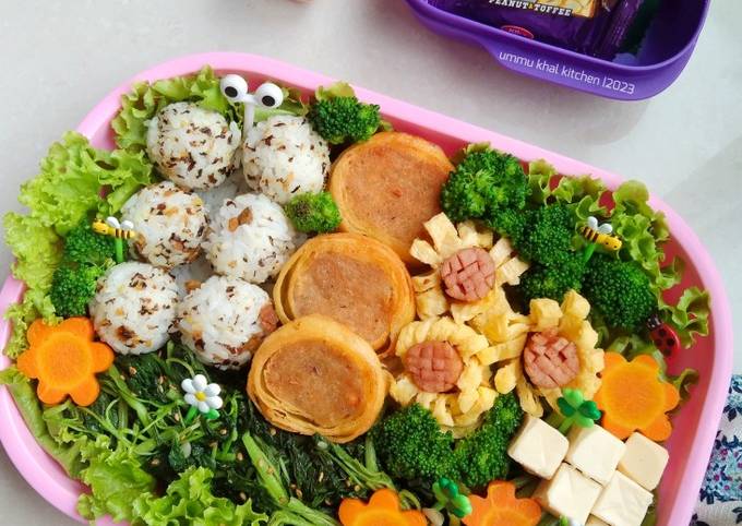 Resep Cah Bayam B.Putih & Bola-bola Nasi Bento oleh Ummu Khal Kitchen - Cookpad