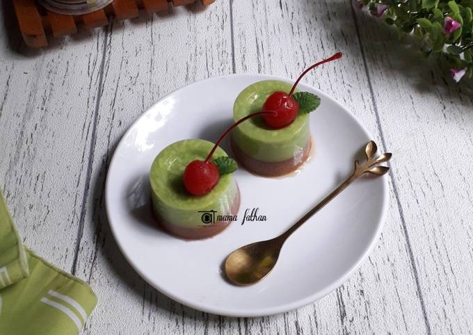 Resep Puding tape ketan hijau lapis gula merah oleh Mama fathan - Cookpad