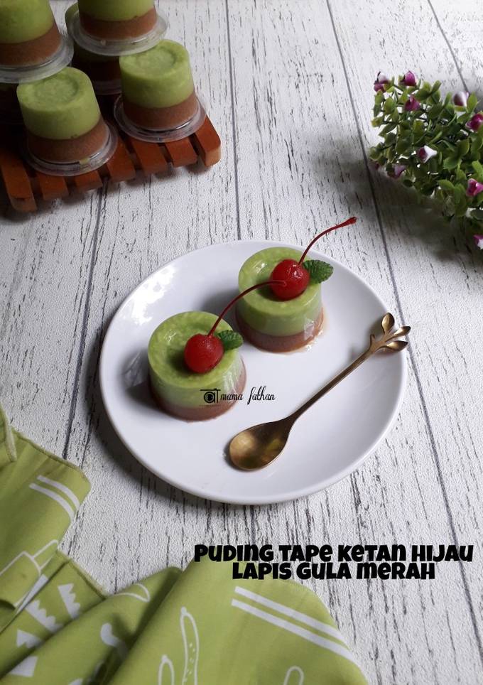 Resep Puding tape ketan hijau lapis gula merah oleh Mama fathan - Cookpad