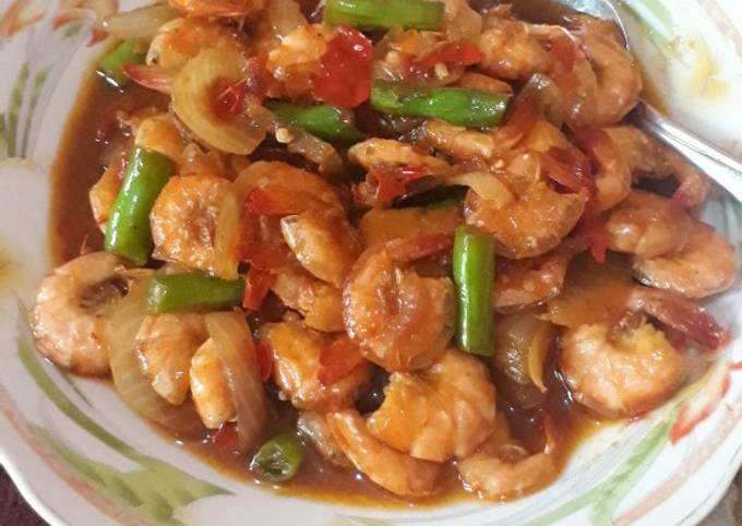 Resep Udang saos padang oleh hilda lestari - Cookpad