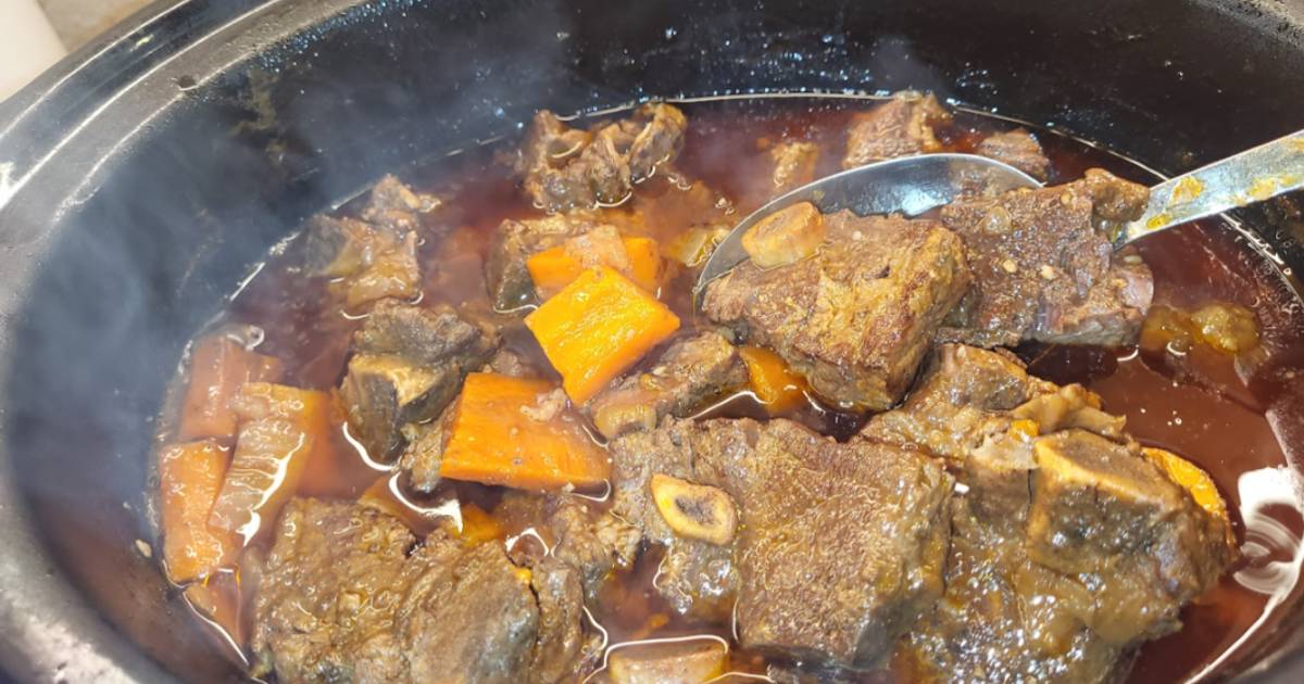 Braised Short Ribs Recipe by Helen Klassen - Cookpad