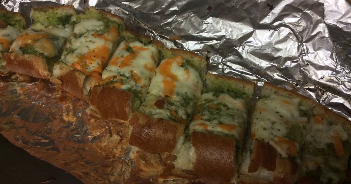 Cheesy Garlic Toast Recipe by Anju Tony - Cookpad